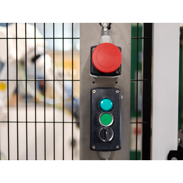 XA2EA42 - Complete push button, Easy Harmony XA2, plastic, flush, red, 22mm, spring return ...