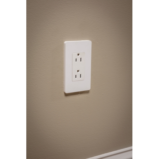 X Series 15A 125V Tamper Resistant Duplex Decorator Receptacle Side ...