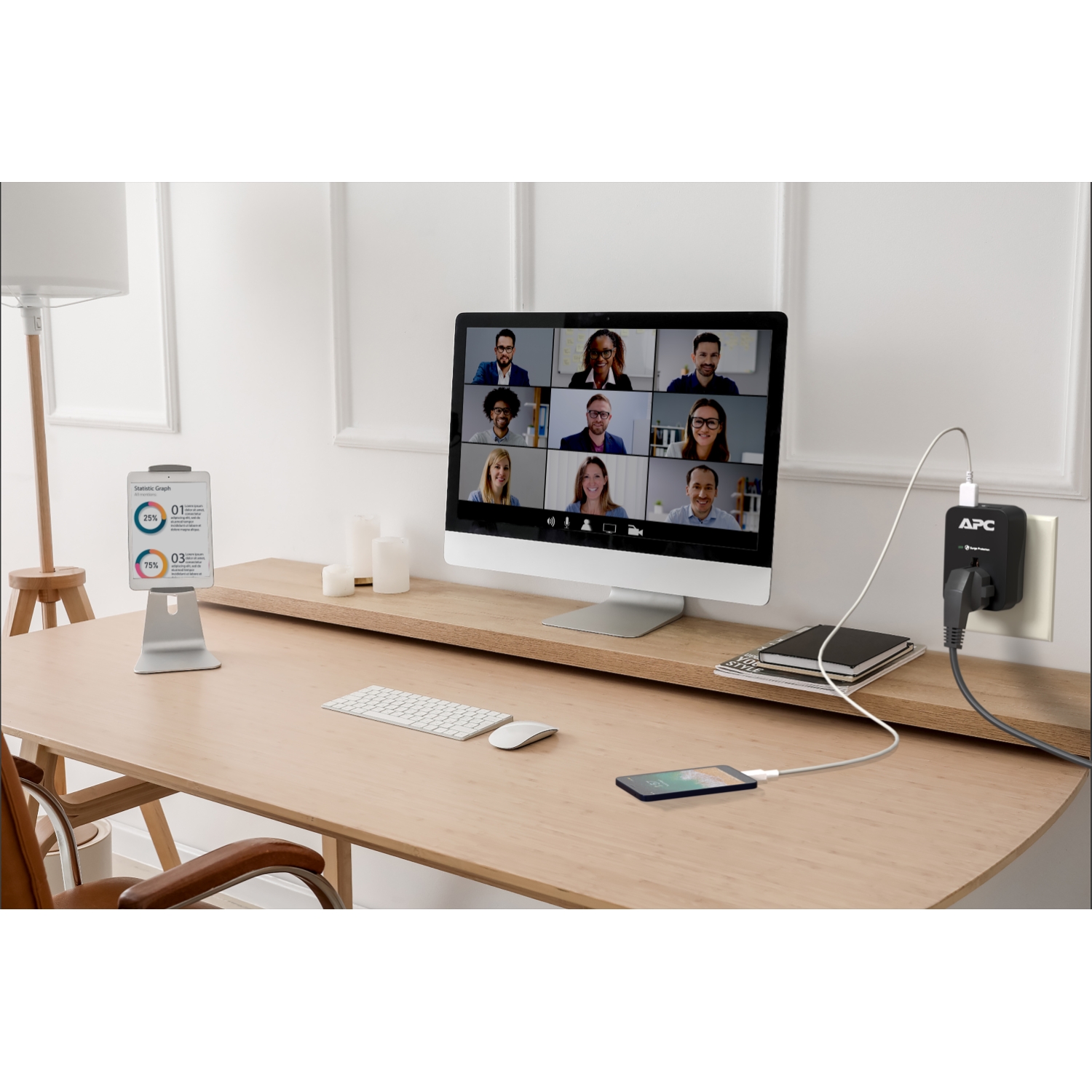 PME1WU2B-MS - APC SurgeArrest Essential Surge Protector, 1x Universal ...