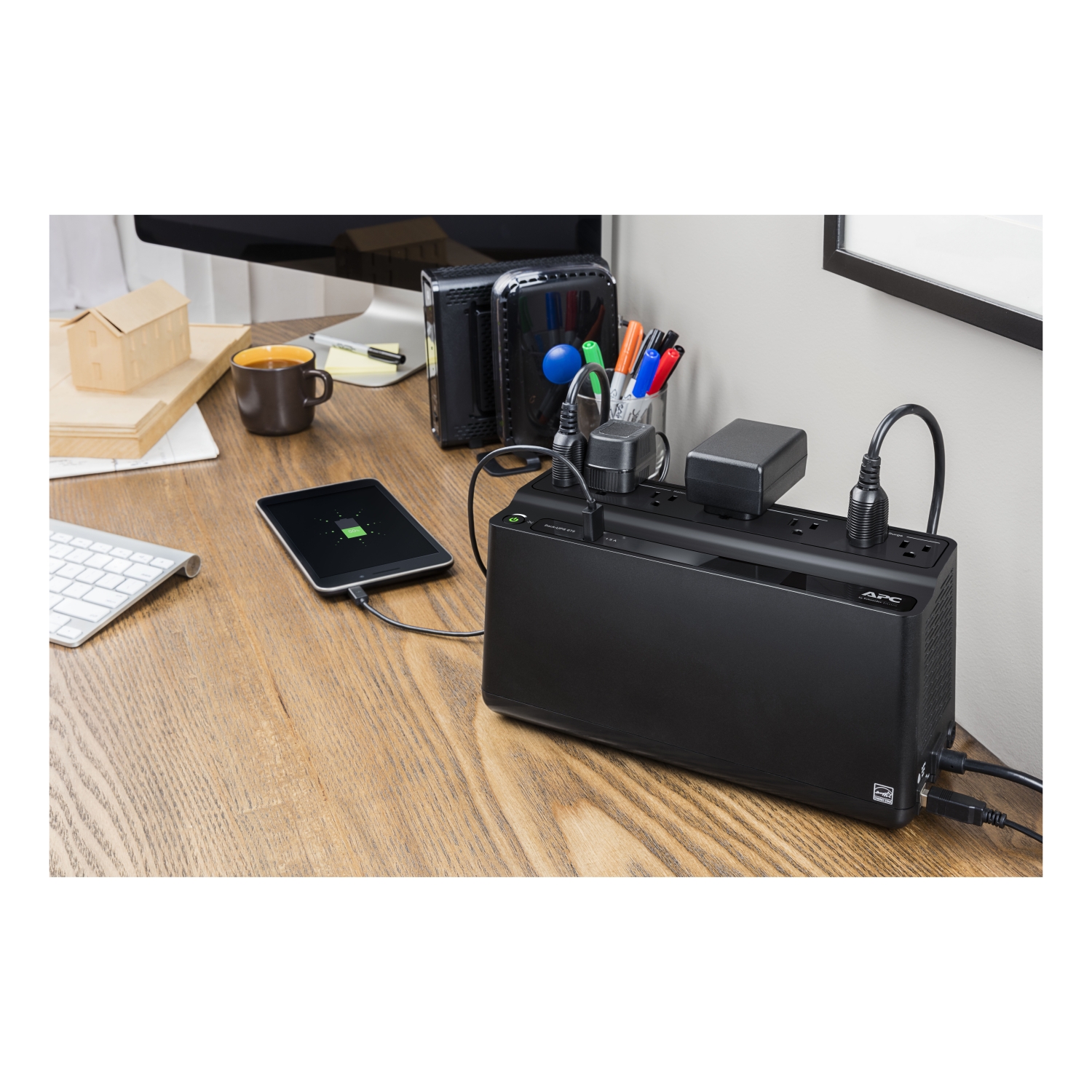 BE670M1 - APC Back-UPS 675VA, 120V, 1 USB charging port, 7 NEMA outlets ...