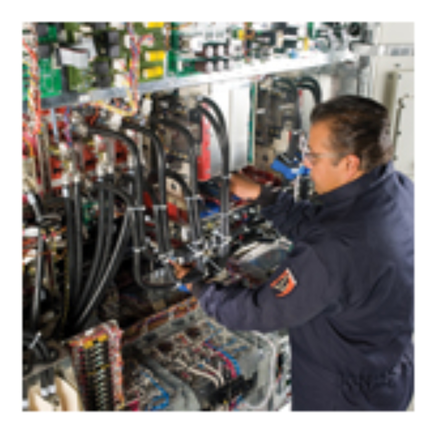 (1) Year Advantage Ultra Service Plan for (1) EPS 6000 150 to 225 kVA ...