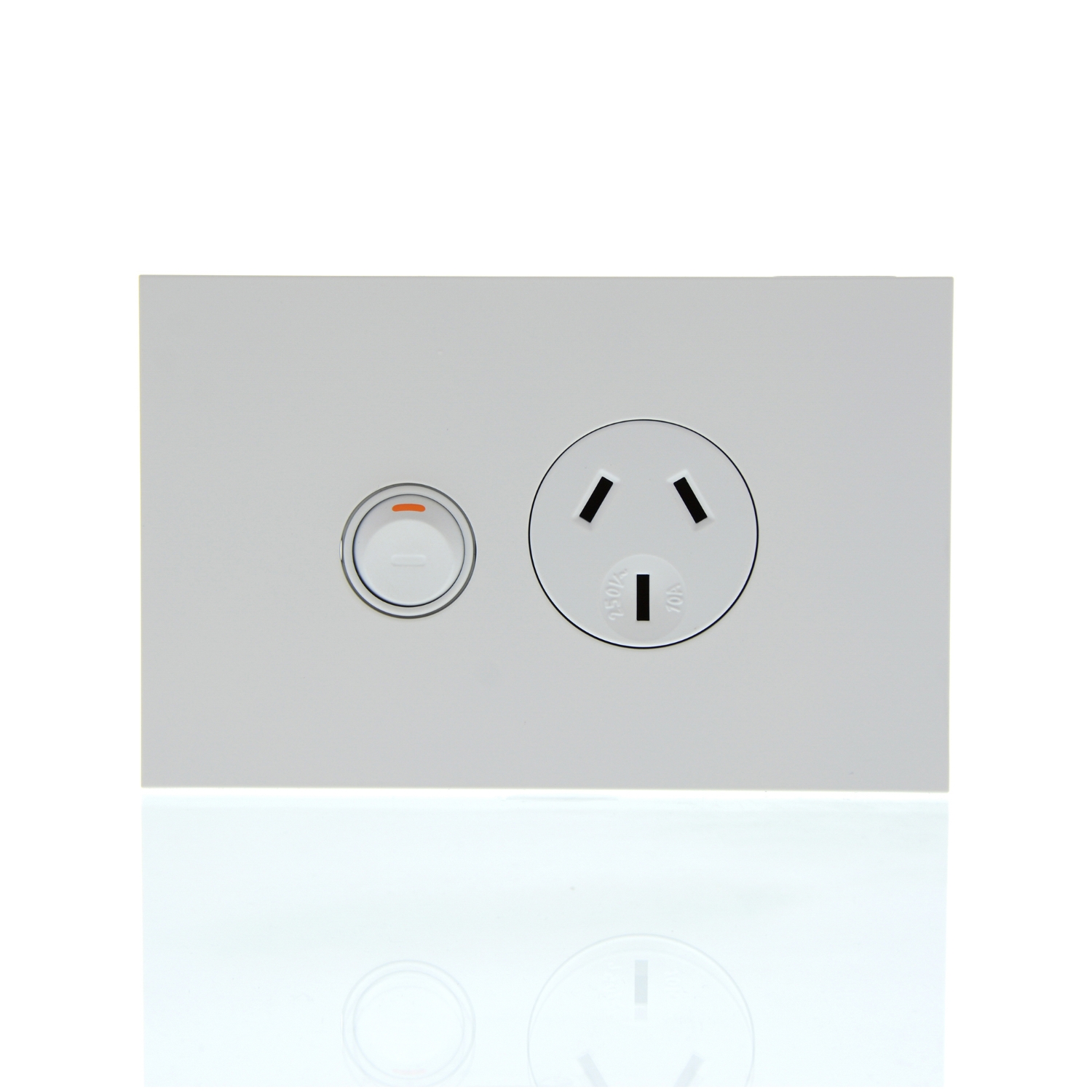 Z4015-ZW - Clipsal Saturn Zen, Single Power Point, Horizontal Mount ...